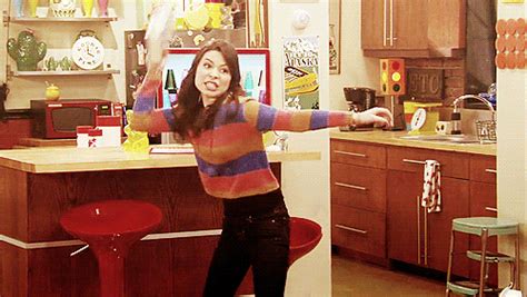Its A Cosgrover Thing Miranda Cosgrove Gif Wifflegif