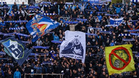 Феновете на Левски пренесоха протеста в Бояна