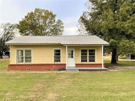 815 N 4th Ave Teague Tx 75860 ®