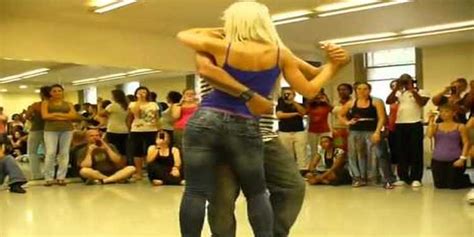 Ive Seen Sexy Dance Routines Before But This One Made Me Ball My Eyes Out
