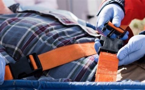 Без милост Бандит преби дядо на изхода на Монтана открадна от него над 10 бона