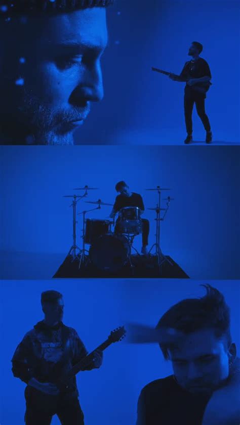 Павел Крюков Когда захотел спеть любимую песню в караоке😅 Instagram