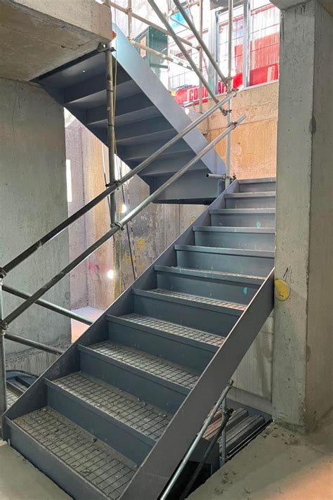 Prefabricated Steel Stairs Single And Multi Flight Units