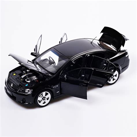 Now In Stock 1 18 Scale Holden Ve Commodore Ss V In Phantom Black Authentic Collectables