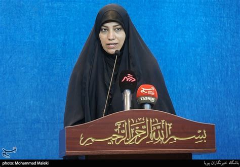 کنگره شعر خانوادهشعر عاشقانه پای ثابت دیدار شاعران با رهبری است