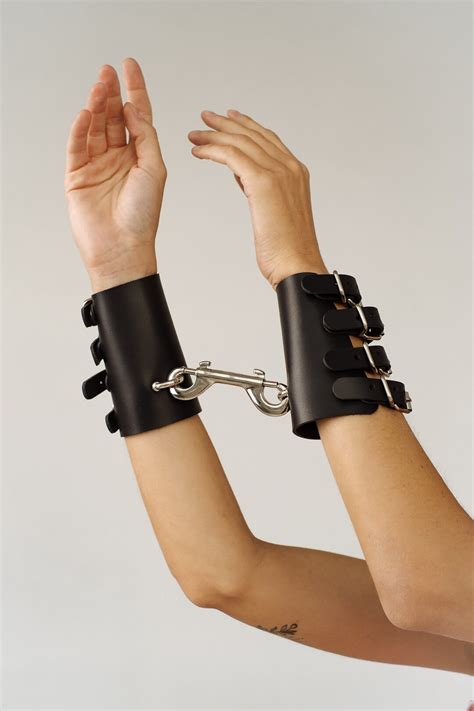 Polsboeien Voor Vrouwen Sex Handboeien Bdsm Beperkingen Etsy België