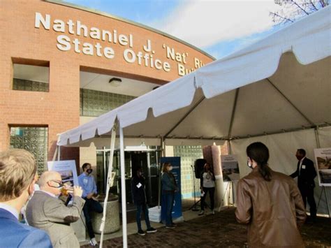 Launchcode Hosts Breaking Barriers Celebration Nickis Central West