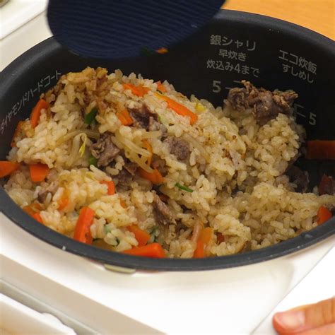 火を使わずにガッツリ！ ビビンバ風炊き込みご飯（3歳頃から【管理栄養士監修】 トモニテ