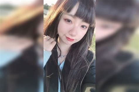 能不能把你的自拍照借我扫一扫，我想看看是不是傻人有傻福