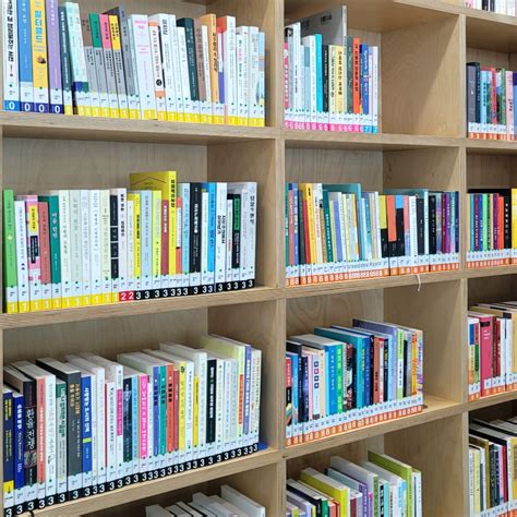 해운대카페 원두판매 더치커피 버니빈 🌟 좋은 주말 보내셨나요 🌟 저는 오랜만에 가까운 도서관을 찾아갔습니다 📚 내리새라도서관은 버니빈에서 도보로 10분 거리에