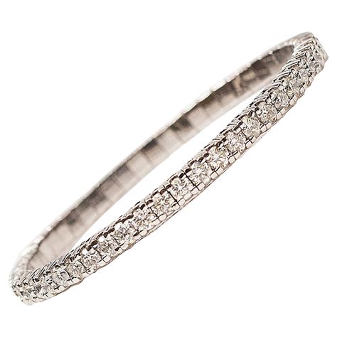 813 Cts 20 Pointer Round Diamond Stretchable Bracelet In 18k Yellow