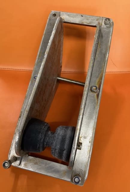 Buy Bow Pulpit Anchor Roller W C3 Harbor Shoppers