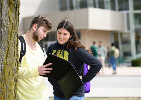 St Clair College แคนาดา