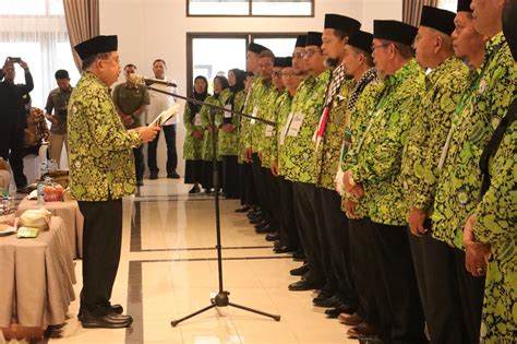 Momen Yusuf Kalla Lantik Pengurus Dmi Babel Periode 2024 2029