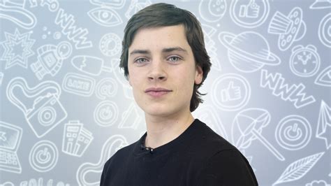 Marco Se Presenta Spansk 2 Ndla