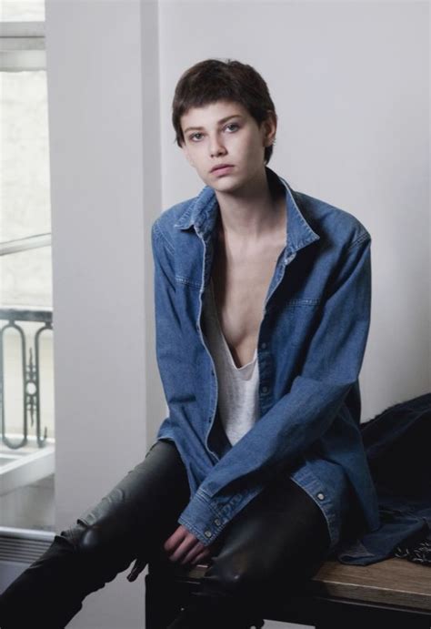 Amra Cerkezovic Modelle Tendenze Foto