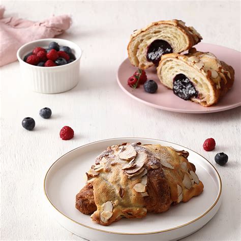 더블베리 아몬드 크로아상 Double Berry Almond Croissant 랑디저티