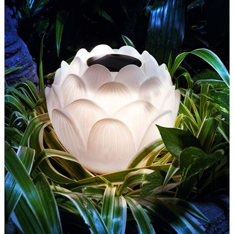 Светильник садовый Rexant Лотос 3000К 15см встроенный аккумулятор солнечная панель