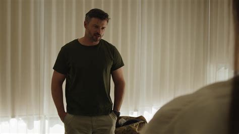 Auscaps Tom Welling Shirtless In Professionals Entanglements