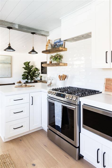 27 Best Small White Kitchen Design Ideas To Try