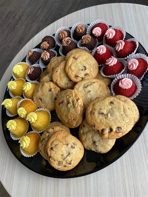 Large Bam Bite And Cookie Platter Bam Desserts