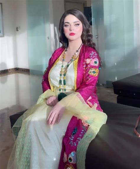 Kurdish Dressjli Kurdiجلی کوردی،زى الكردي،traditional Kurdish Clothes
