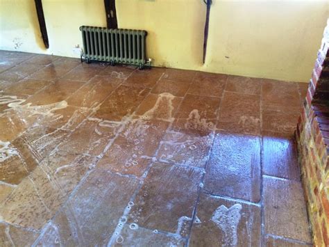 Stained Limestone Stone Cleaning And Polishing Tips For Limestone Floors