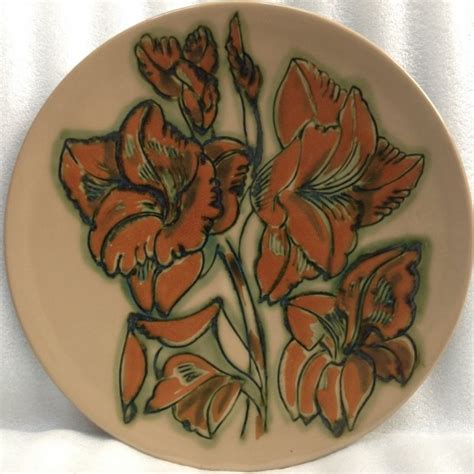 ЛКСФ Декоративная тарелка «Гладиолусы — Окна соцреализма