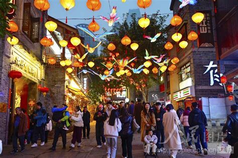 重庆：十八梯年味浓 人民图片网