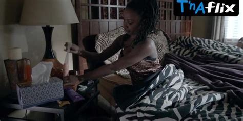 Shanola Hampton Underwear Butt Scene In Shameless Tnaflix Com