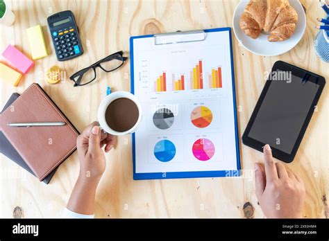 Excel Stat Spreadsheet Business Analytics Graph Statistic With Graph