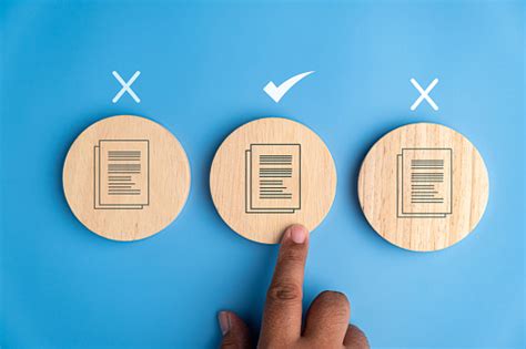 문서 체크리스트를 거부 및 승인으로 표시문제 해결 관리 확인 온라인 설문 조사 양식 작성 테스트 질문에 답하기 평가 받기 개념에