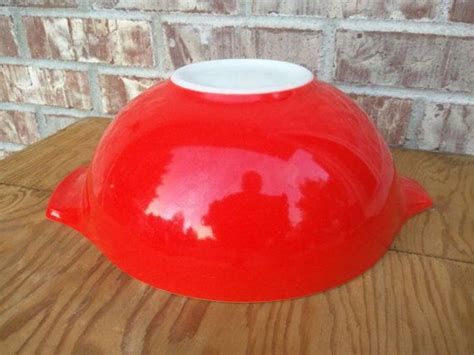 Vintage Pyrex Bright Red 444 Large 4 Quart Cinderella Bowl