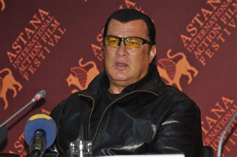 Steven Segal Assolto Dalle Accuse Di Molestie Sessuali IlGiornale It