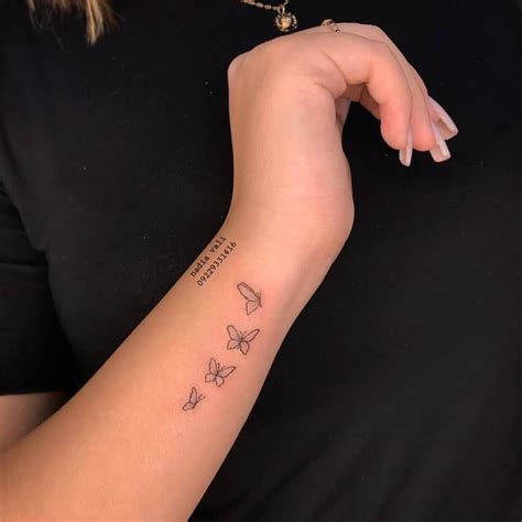 تتو فانتزی پروانه روی ساعد دست تاتو شکم و بدن