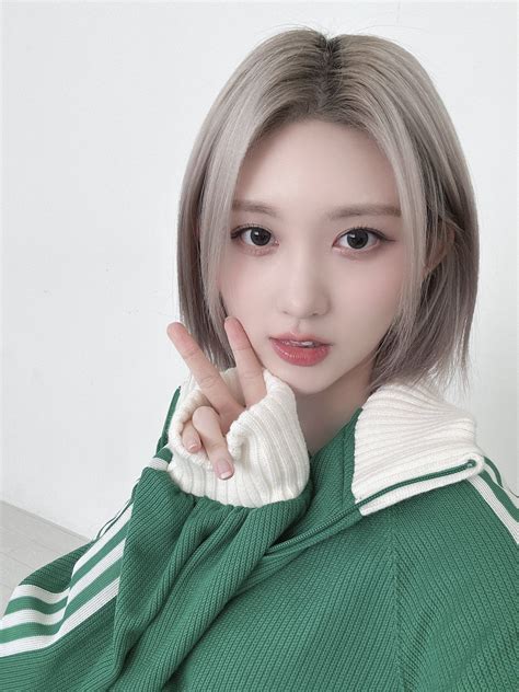 Ive On Twitter 2023 리즈 아이돌 가을