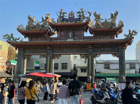 Ciping Huang 黄慈萍 on Twitter 慈湖蒋陵的雕塑公园有去蒋化以来收集的两百多座塑像 相比较 反清复明 承继了大和血统