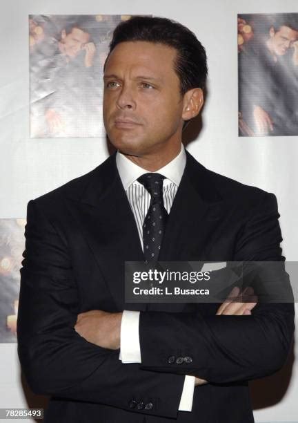 16276 Fotos E Imágenes De Alta Resolución De Luis Miguel Getty Images