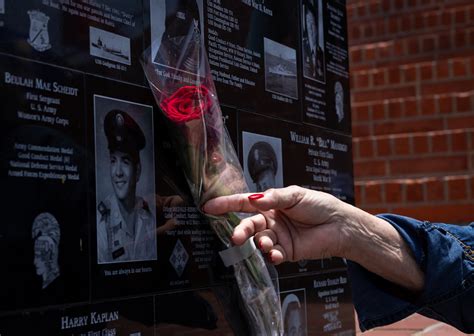 ‘she Died A Hero San Diego Sailor Killed In Uss Cole Bombing Honored