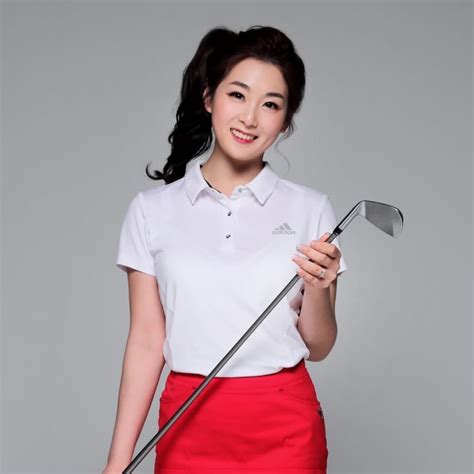 다운스윙 전환 시 골반이 접어지는 느낌 느껴보신적 있을까요 왼쪽 골반이 눌러지면서 다리와 골반이 붙고 그 이후 골반이 점프하면서 때리기🔥 뭔소리야 하겠지만 골반은