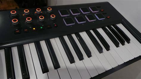 Behringer MotÖr 61 Motor Midi Controller Keyboard Klaviatura