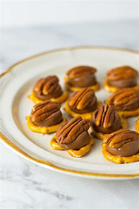 Pecan Rolo Pretzel Bites A Taste Of Madness