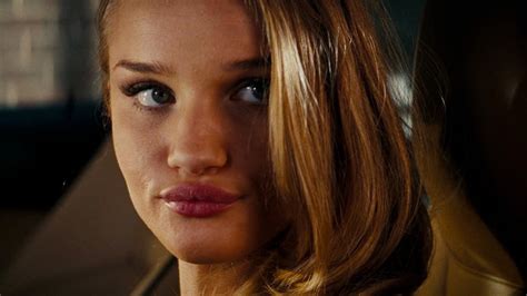 Transformers Dark Of The Moon Barely Rewrote Mikaela Into Carly