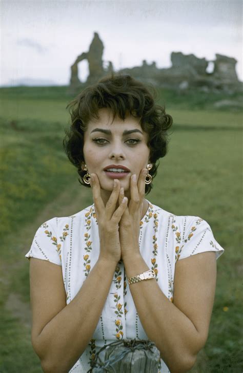 Sophia Loren Is 90 Look Back At Her Greatest Vintage Glam Vogue