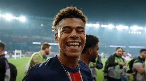 Equipe De France Deschamps Teste Doué Et Cherki Dans Une Attaque Inédite