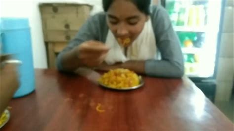 এরা স্কুল গেছে নাকি খেতে গেছে 😂😂😂 কতো খেতে হয় ভাই😯😯 শুধু দেখো তাহলেই বুঝতে পারবা🤣🤣 Shortevideo