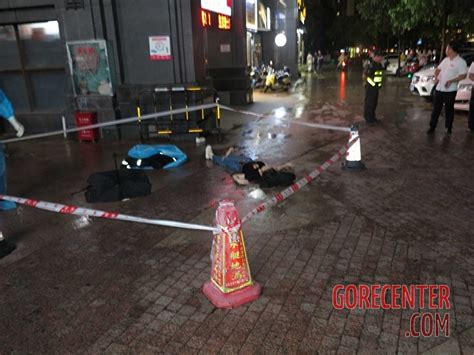 閲覧注意飛び降り自殺した美女街のど真ん中なのに全裸にされてしまう画像あり ポッカキットポッカキット