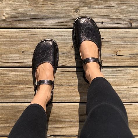 A Barefoot Guide To Ballet Flats For Women Anyas Reviews
