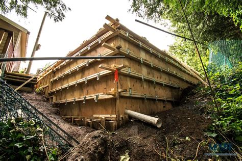 Concrete Or Segmented Block Which Is Better For A Retaining Wall