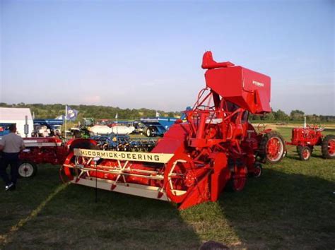 Pictures Dealing On This Old 123 Mccormick Sp Combine Page 2 Technical Ih Talk Red Power